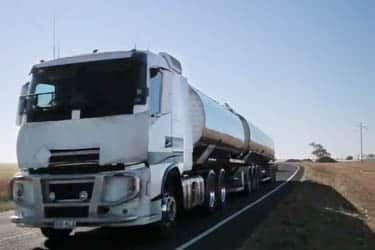Test driving the Volvo FH around Toowoomba [Corporate video ...