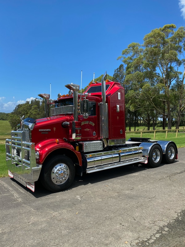 LEGENDARY TRUCK – Kenworth SAR Living a Legend | Feature