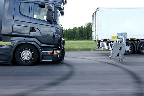 Scania fits AEB safety solution as standard | News