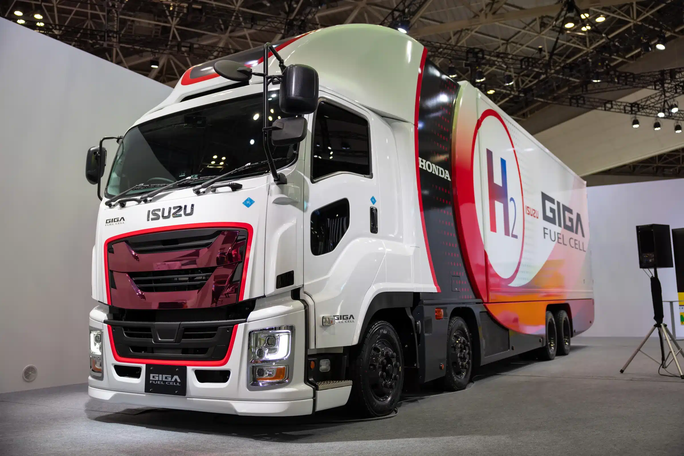 Isuzu unveils the ‘future of transport’ at Japan Mobility Show ...