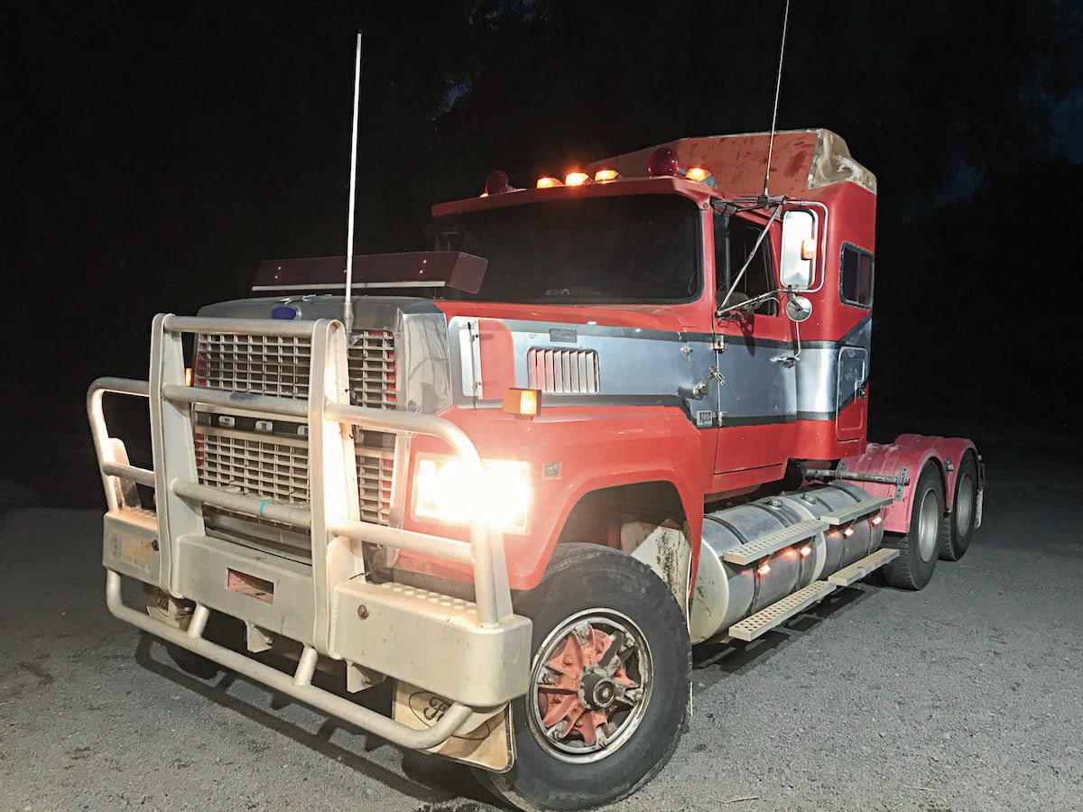 Fantastic 1987 Ford LTL restoration - TradeTrucks - Used Truck Sales