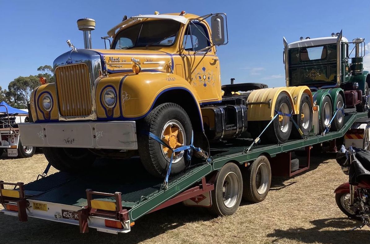 Mack bicentennial Super-Liner drew eyes at Kyabram Mack Muster