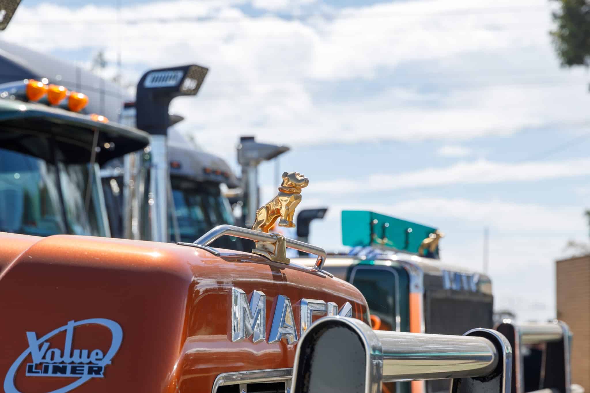 Mack bicentennial Super-Liner drew eyes at Kyabram Mack Muster