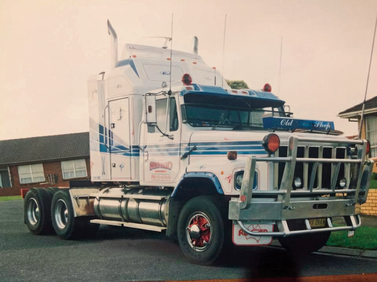 Truckie's restored S Model International has a special place in his heart