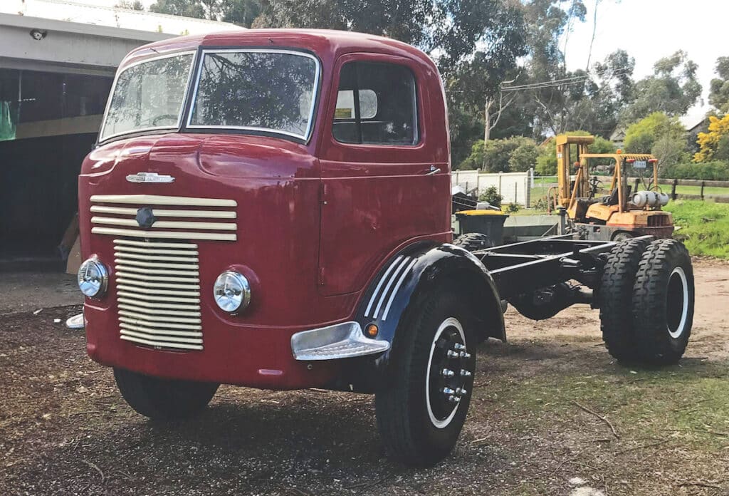 1951 Commer Cabover R7 restoration