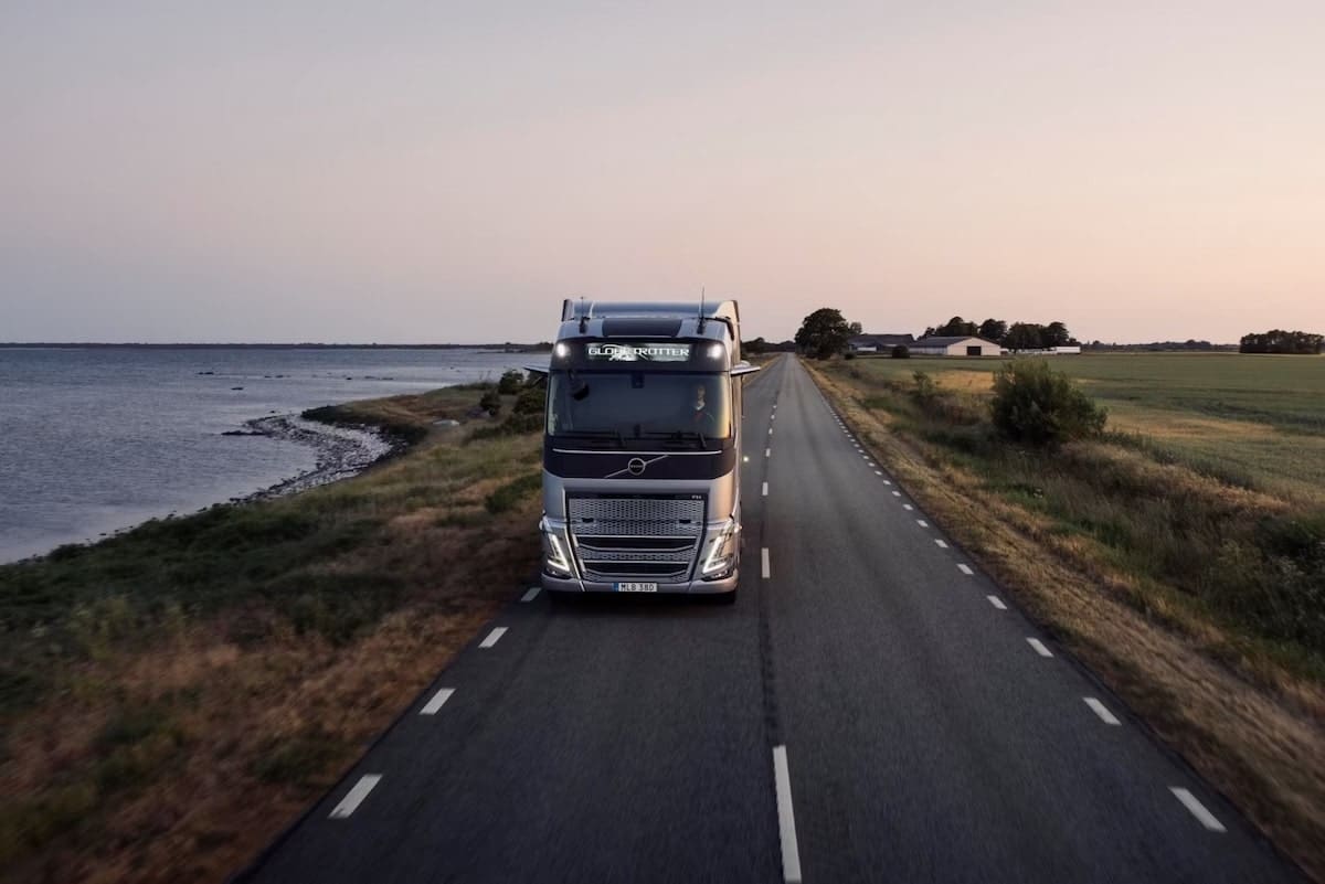 Volvo heavy duty truck sales beat out Kenworth for Q1