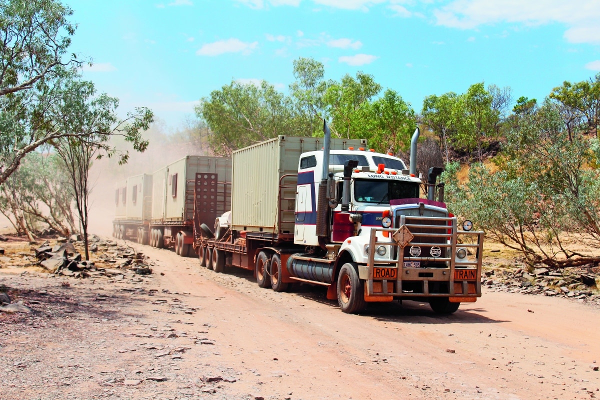 Outback Truckers star updates 1994 Kenworth with X15 Cummins
