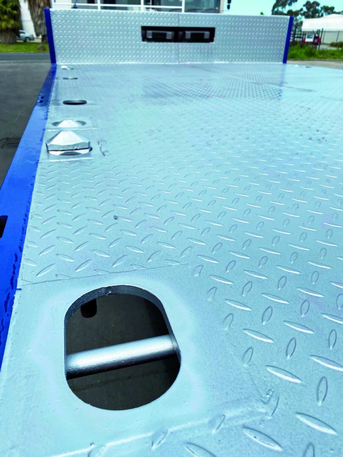 Set up for success with Trailer Stonestar's new drop deck trailer