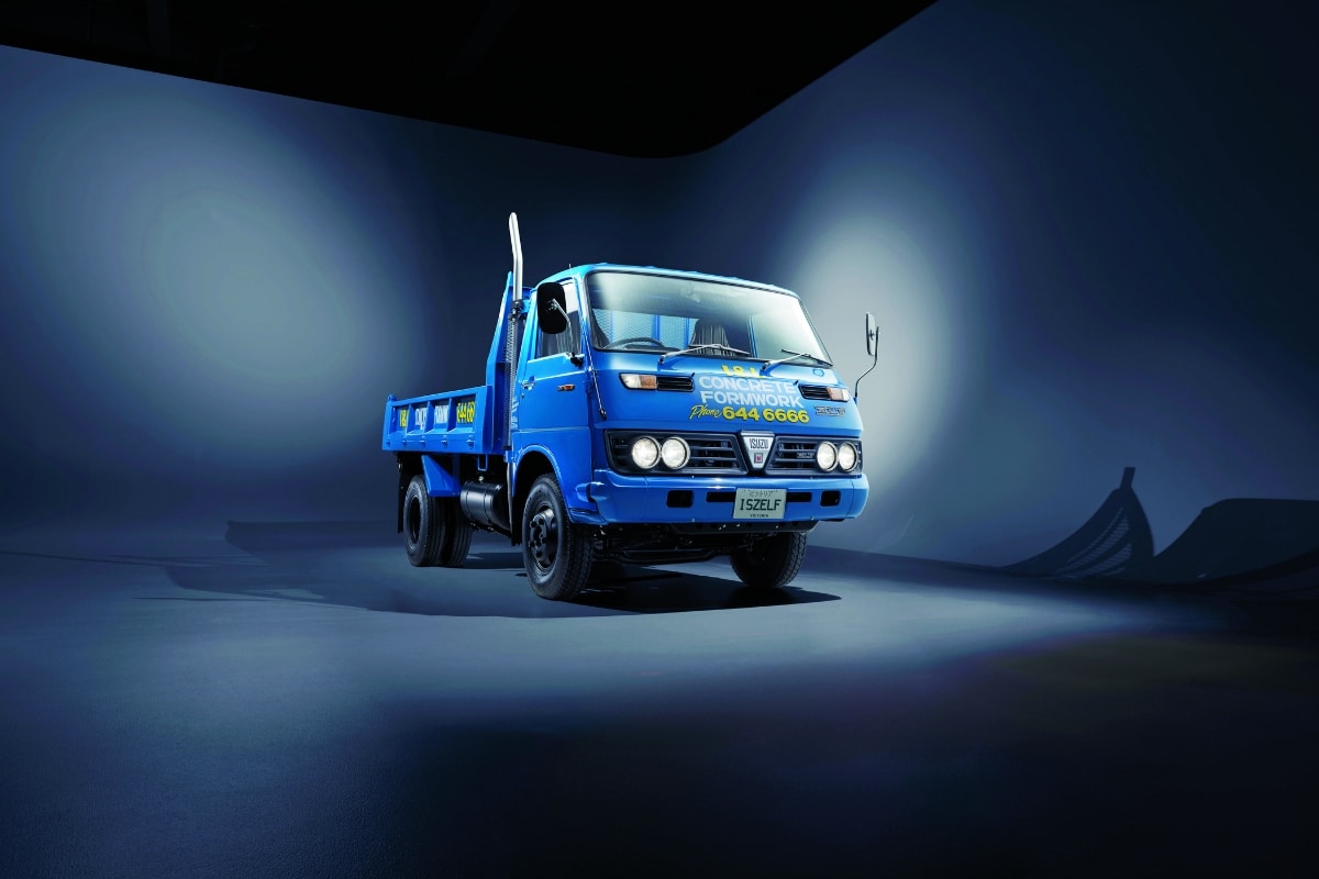 Blue 1976 Isuzu bombshell receives stunning restoration